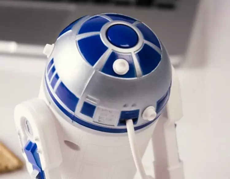 R2D2 Desk Vac 112_2