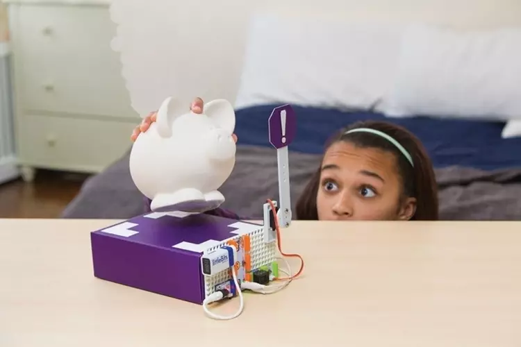 LittleBits მართავს თქვენს ოთახს