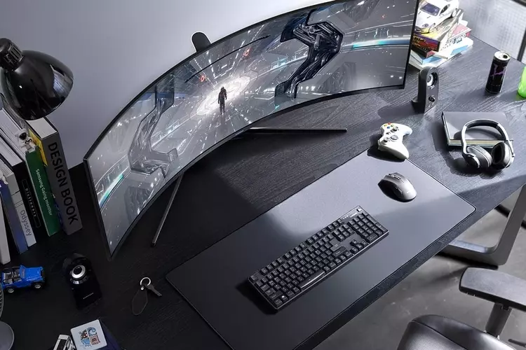 Samsung Odyssey G9 Curved Ultra-Wide Monitor 12515_1