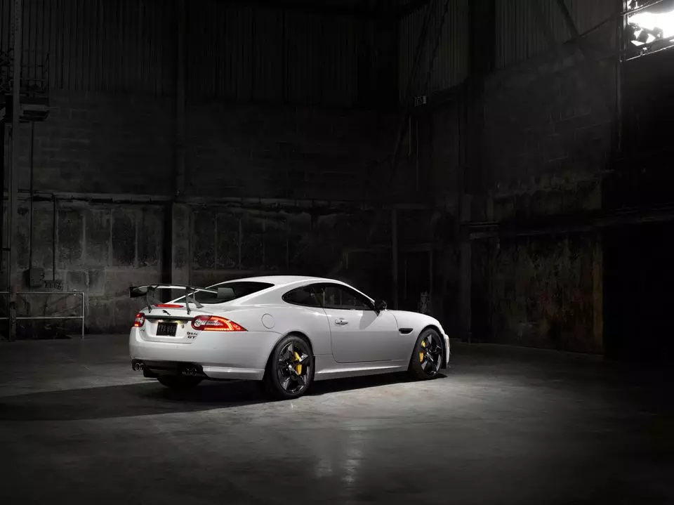 2014 Jaguar XKR-S GT Sokağa Uygun ve Pistlere Hazır 13035_4