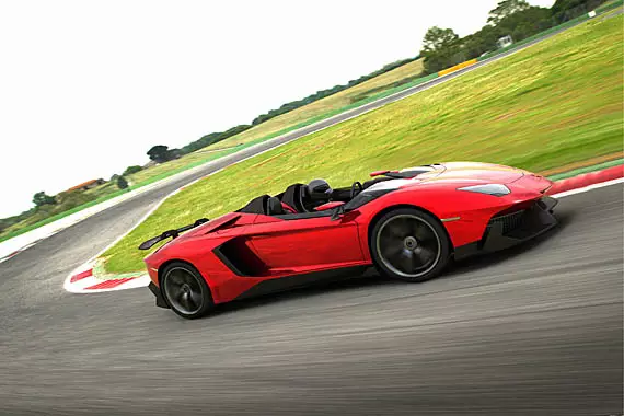 Lamborghini Aventador J: គ្មានដំបូល គ្មានកញ្ចក់ គ្មានបញ្ហា 13333_2