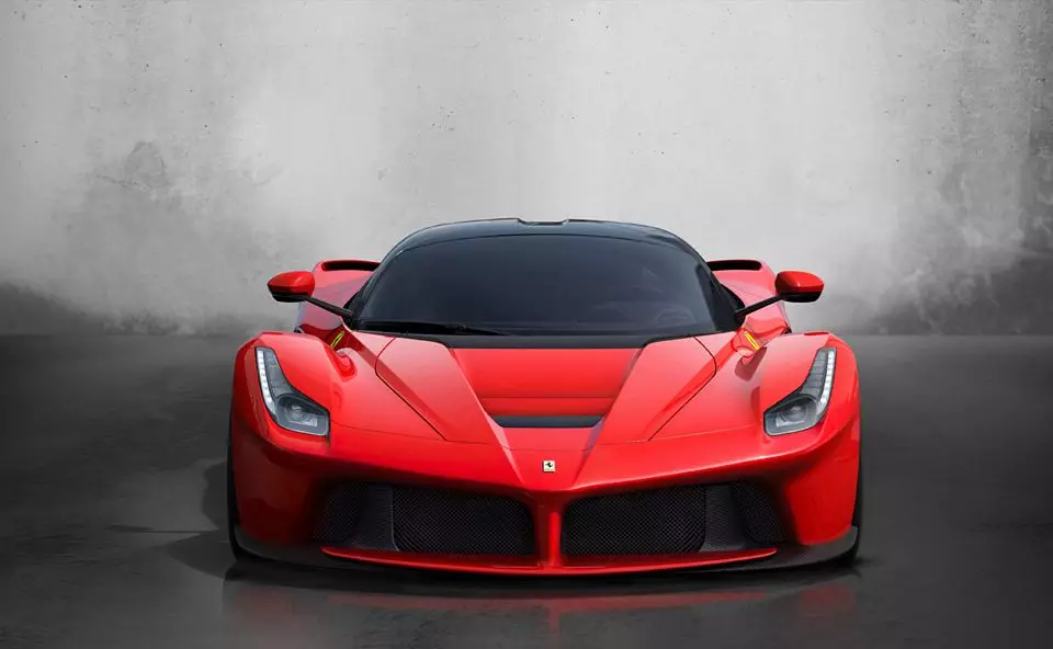 Ferrari LaFerrari: Lub Tsheb Ceev Tshaj Ferrari Txoj Kev Puas Tau 13396_4