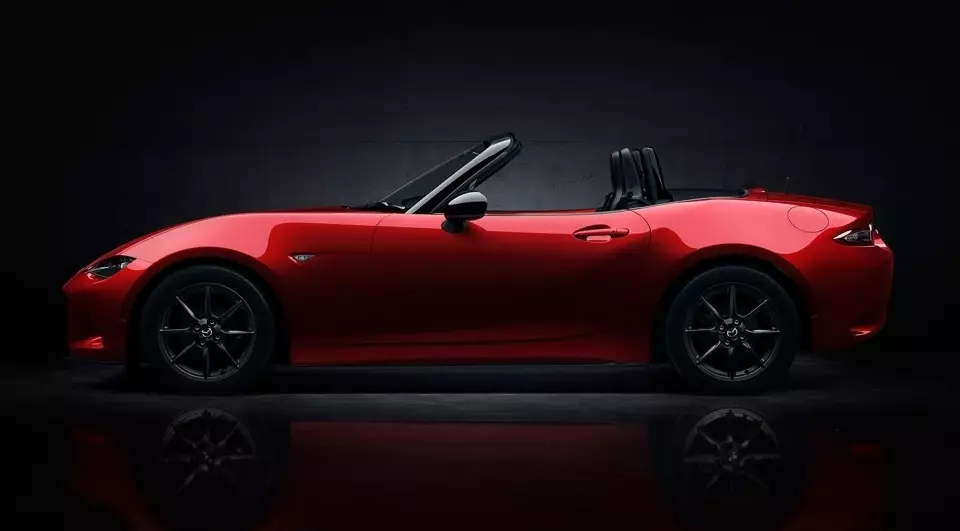 2016 Mazda MX-5 Miata: De populêrste roadster fan 'e wrâld krijt in folslein nij uterlik 13509_2