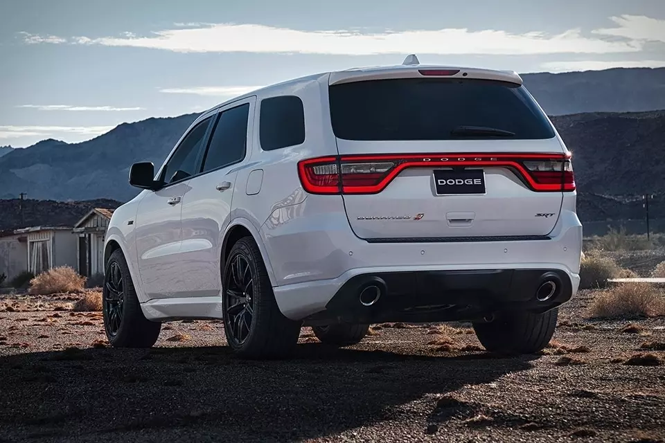 ឆ្នាំ 2018 Dodge Durango SRT 13828_3