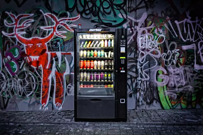 Graffomat Huwa Vending Machine Għall-Provvisti Tagging 14509_1