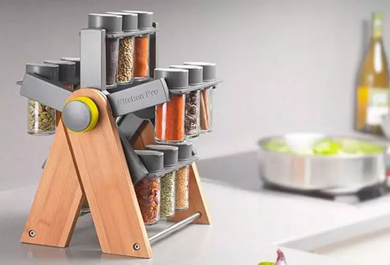 Ferris Spice Rack ҳанутҳои шуморо ҳангоми ба тартиб нигоҳ доштани онҳо нишон медиҳад