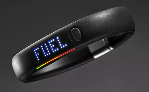 Nike+ FuelBand توهان جي تحريڪن کي سڄو ڏينهن ٽريڪ ڪري ٿو 1704_1