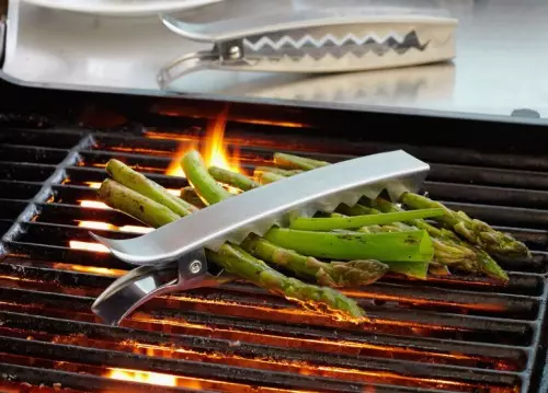 Li-Clips tsa Grill: Joale, Ena ke Tsela eo U Grill Veggies ka eona