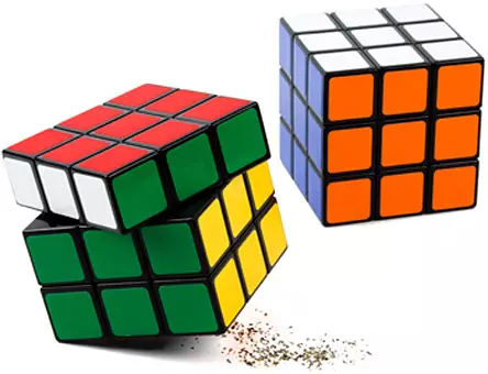 ໂຮງງານເກືອ ແລະພິກໄທ Rubik's Cube