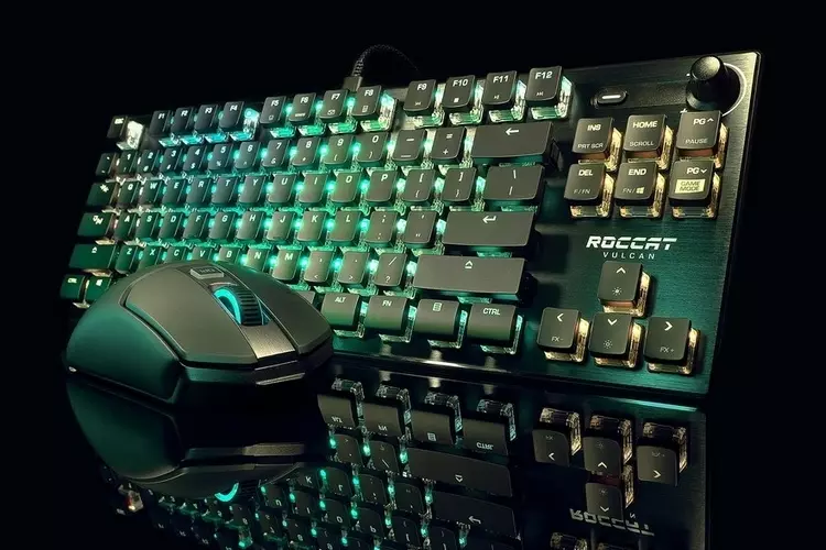 Le clavier de jeu Roccat Vulcan TKL Pro combine des commutateurs optiques avec des clics de style mécanique satisfaisants 1805_1