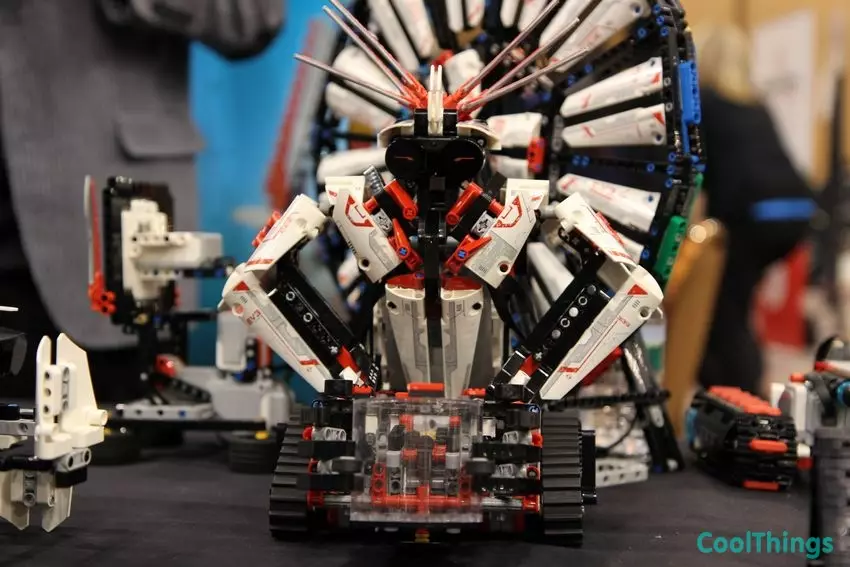Bilder von LEGO Mindstorms EV3, wie sie auf der CES 2013 zu sehen waren 19798_2