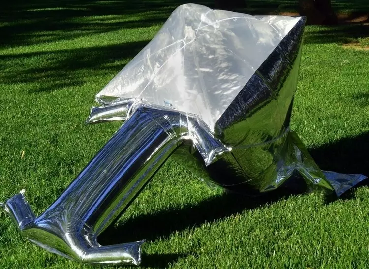 Silver Balloon Solar Cooker 2009_1