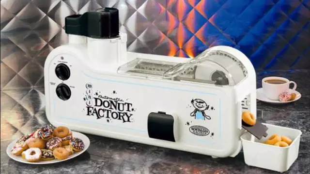 Die automatische Mini-Donut-Fabrik pumpt 30 Mini-Donuts in 90 Sekunden aus 2228_1