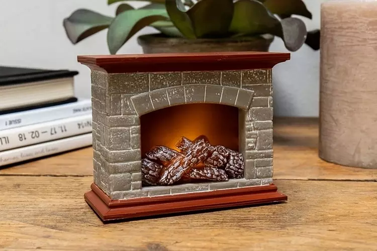 Нашрияҳои миниётуравии RP Minis 'Mini Yule Log: Бо садои тарқиш 23251_1