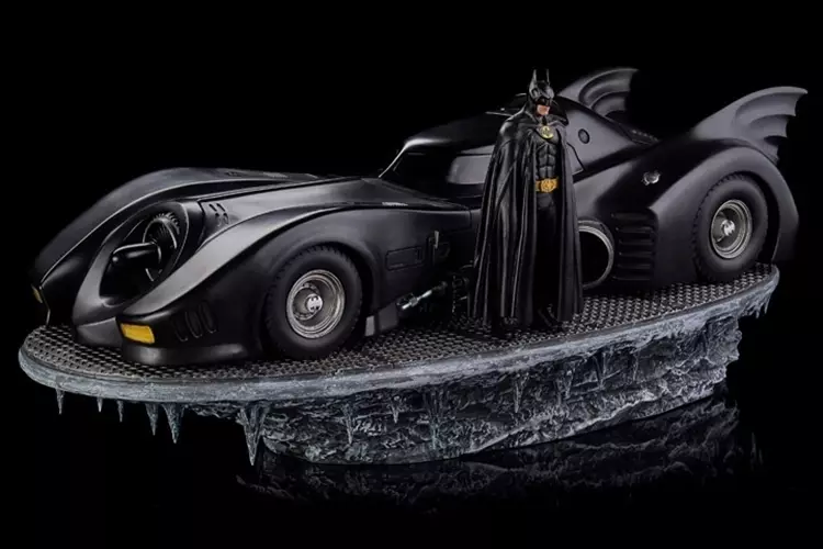 KISS Little People Figures, 'n Burton-era Batmobile, en meer 2754_3