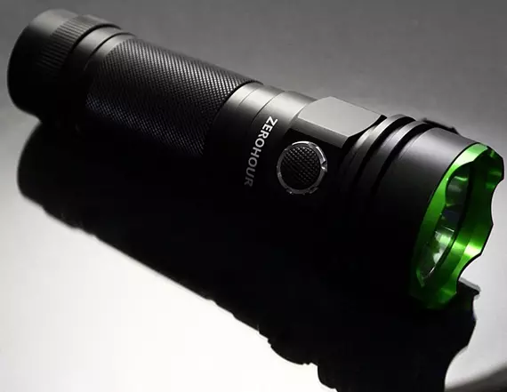 Flashlight Tattiku Zerohour Jiġi B'Ċarġer tal-USB Inkorporat 279_1