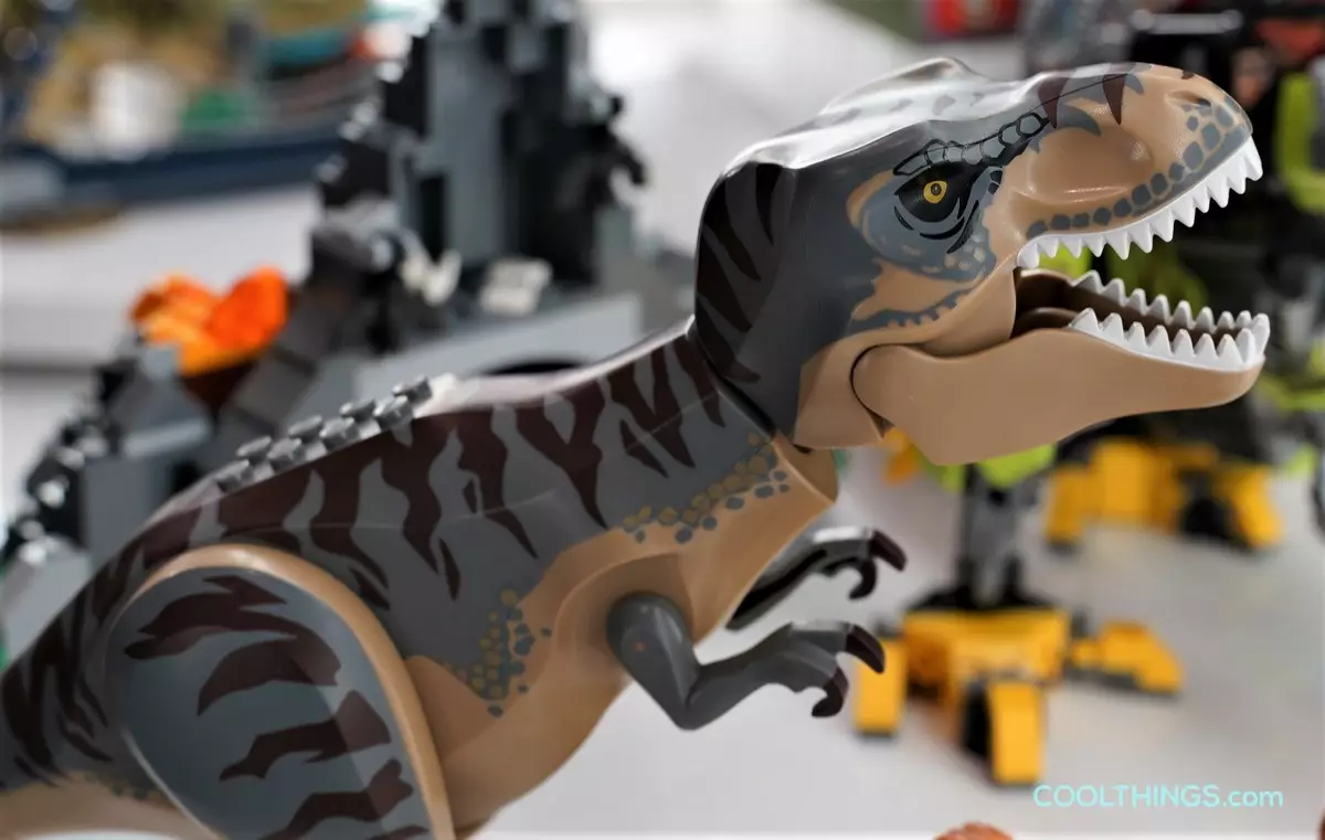 T-Rex ve Dino-Mech Savaşı LEGO Set 75938 2905_3