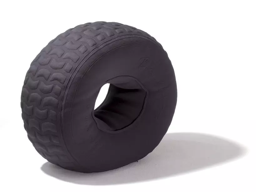 I-Pit Stop sisitulo esimilise kwi-Beanbag yeTire 3158_1