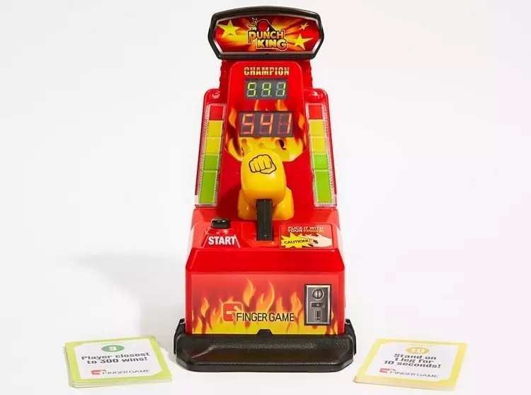 Миниатюрна аркадна игра Punch King 331_2