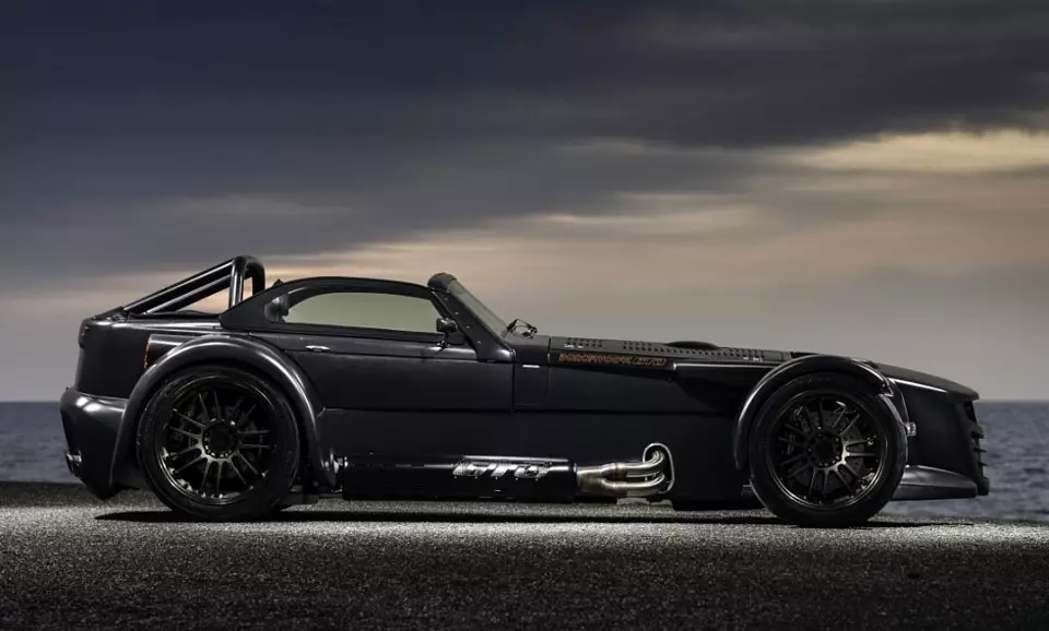 Donkervoort D8 GTO बेअर नेकेड कार्बन संस्करण 3963_2