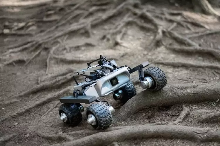 Robot tout-terrain personnalisable Turtle Rover 4086_1