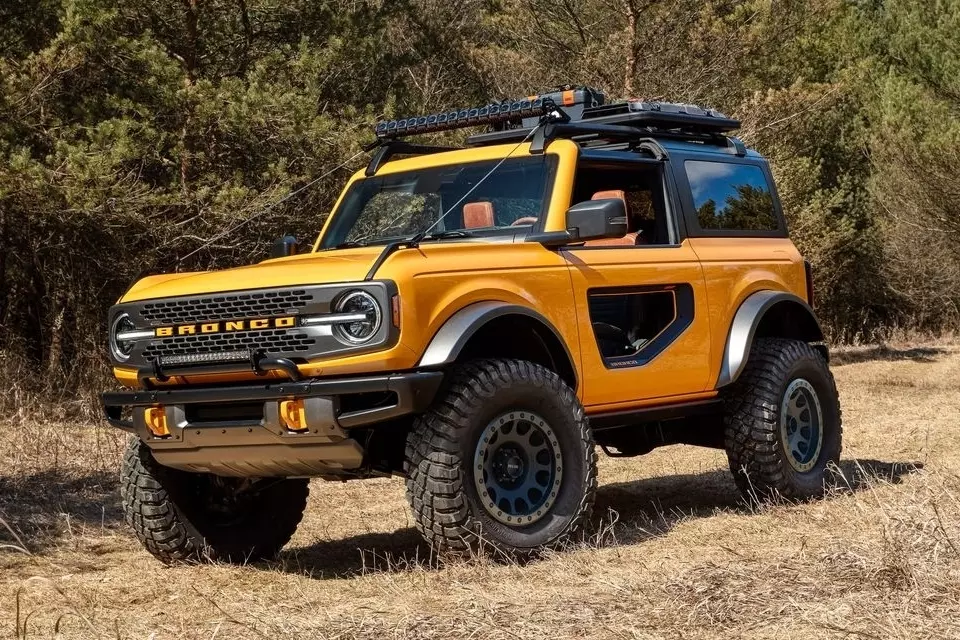 2021 Ford Bronco 4108_1