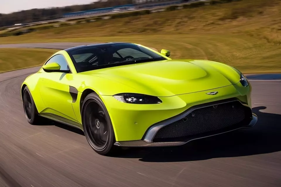 Aston Martin Vantage 2018 4130_1