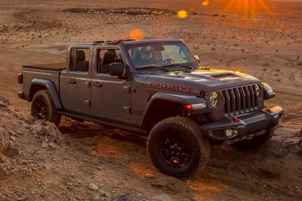 IJeep Gladiator Mojave 4265_1