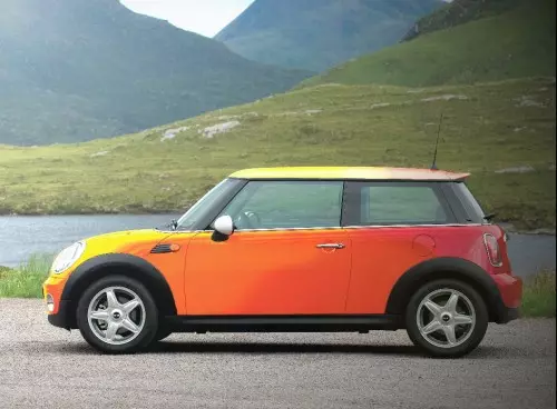 Le Mini Chameleon - La première voiture à changement de couleur au monde 4285_1