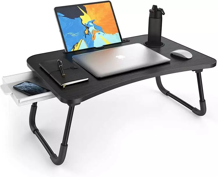 30 mbajtëset më të mira të laptopëve dhe tavolinat ergonomike për ta bërë punën më të lehtë nga shtëpia