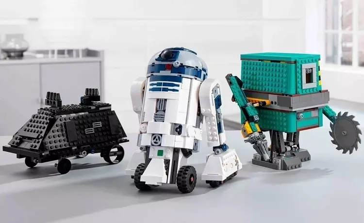 LEGO ଷ୍ଟାର୍ ୱାର୍ସ Droid କମାଣ୍ଡରଙ୍କୁ ବ ost ାଇଥାଏ |