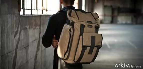 Arkiv Field Backpack გაძლევთ საშუალებას დაამატოთ ტონა ჯიბეები 5381_2