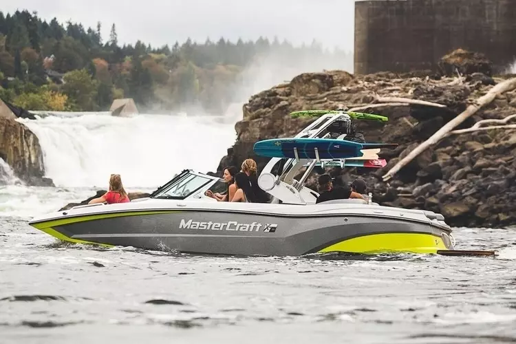 Motorówka Mastercraft XT20 5467_1