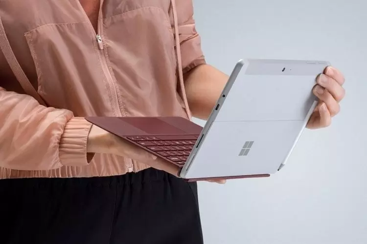 የማይክሮሶፍት Surface Go