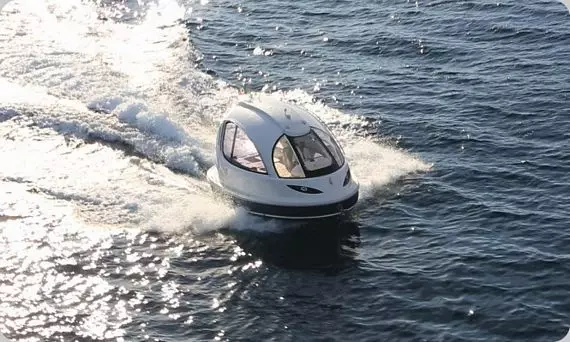 Jet Capsule Yacht Tender gir kompakt størrelse, romskip-utseende 5947_1