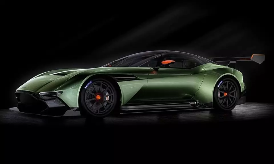 Aston Martin Vulcain 6009_1