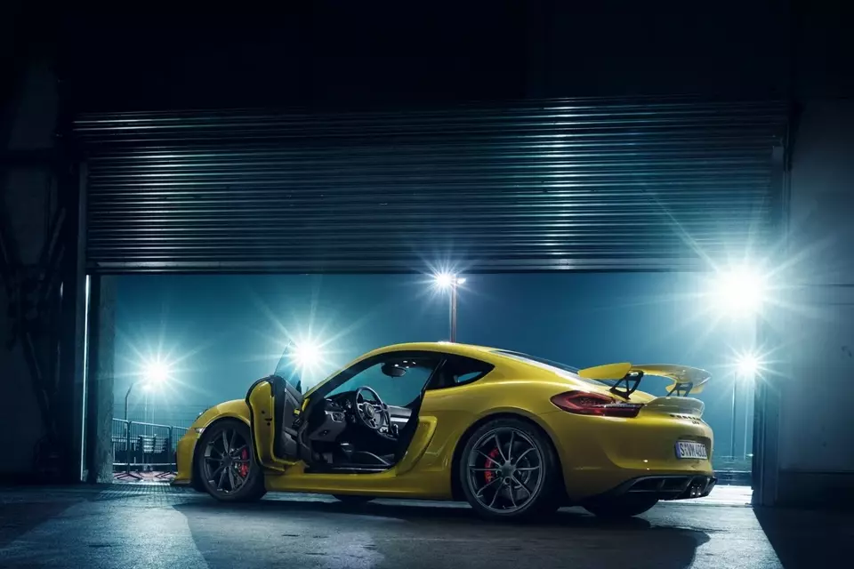 Porsche Cayman GT4 6060_3