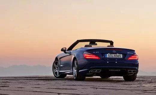 2013 Mercedes-Benz SL65 елеулі күш, көзге көрінбейтін жылтыр әрлеу әкеледі 6063_2