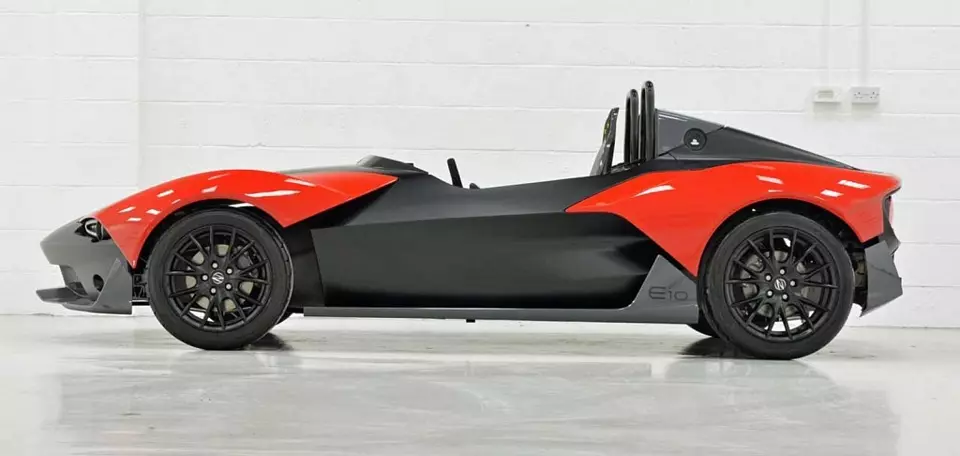 Zenos E10 donosi performanse superautomobila u pristupačnijem paketu 6248_1