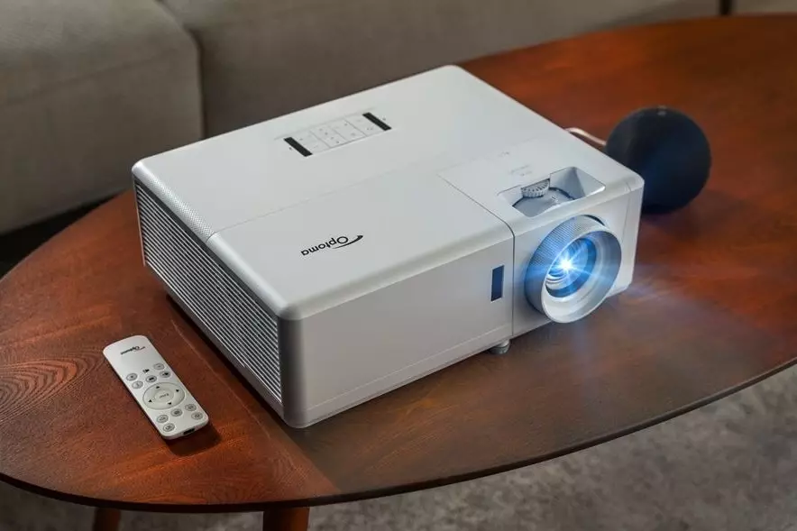 Optoma UHZ50 4K ليزر پروجيڪٽر