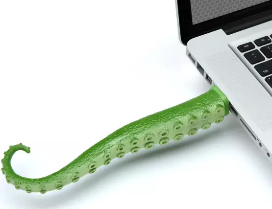 USB Squirming Tentacle dia mitondra ny Kraken eo amin'ny biraonao 6629_1