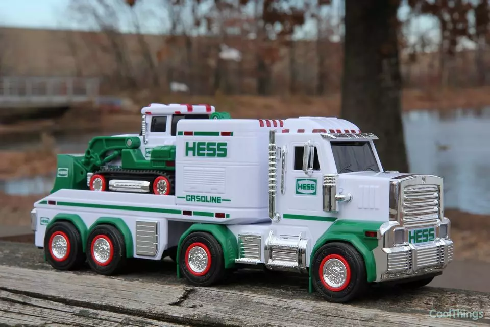 2013 Hess Truck & Tractor Bilder 7035_1