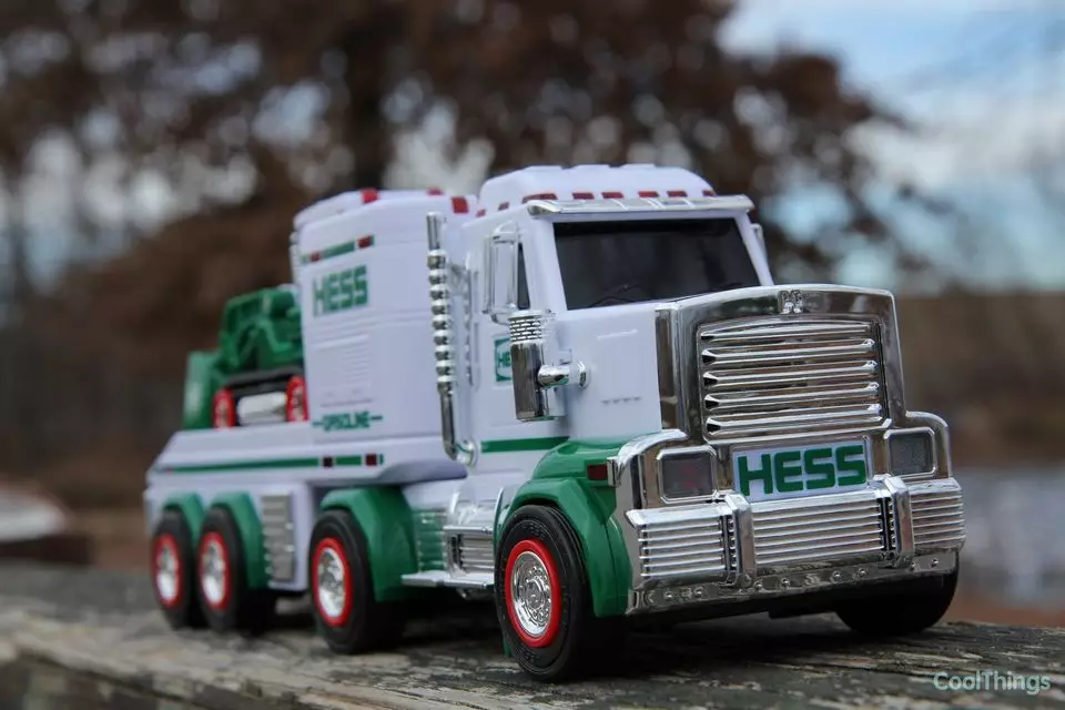 2013 Hess Truck & Tractor Bilder 7035_3