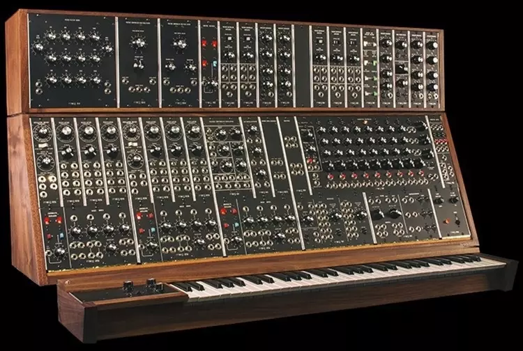 Системаи Moog 55 7615_1