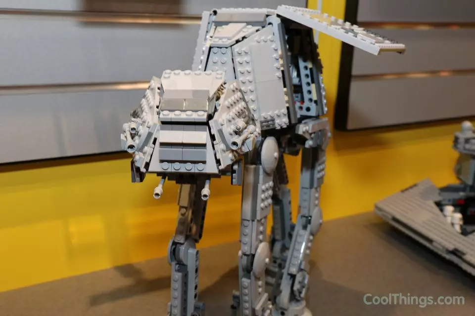 Φωτογραφίες και λεπτομέρειες LEGO Star Wars AT-AT 75054 7956_4