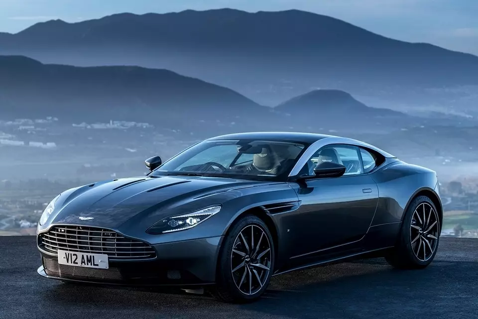 Aston Martin DB11