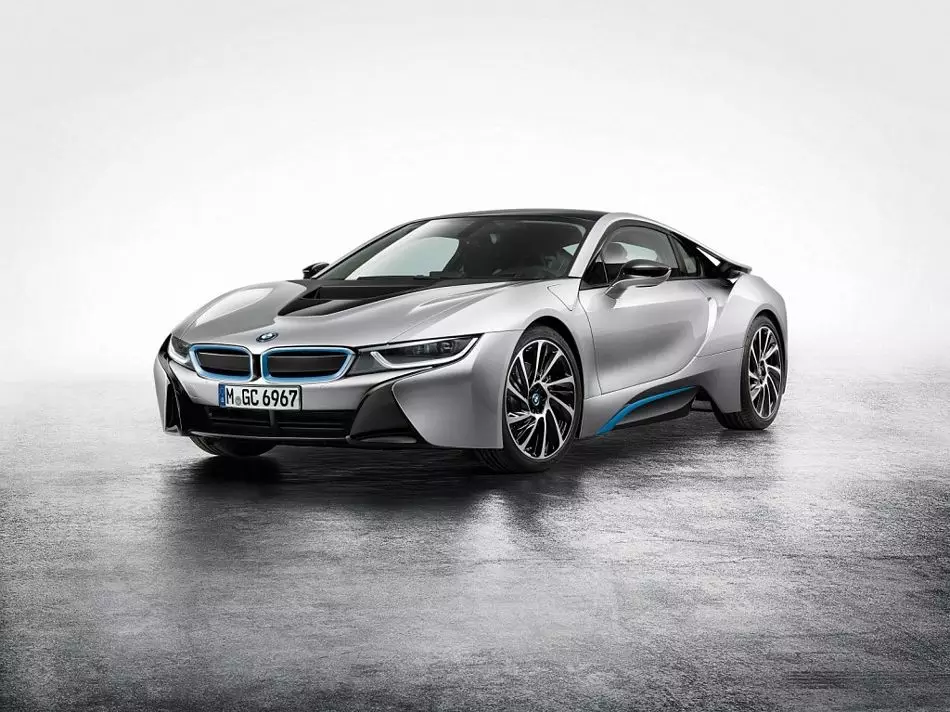 BMW i8: Oo, Malamang Gusto Mo Ng Hybrid Ngayon 815_1