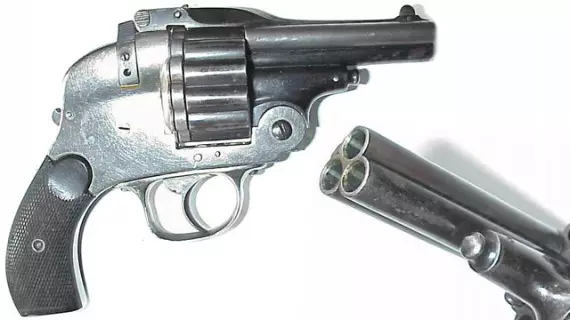 Vintage Badassery: Een Triple Barrel Revolver 8516_2