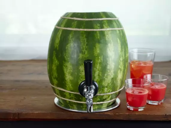 Watermelon Keg Mods Pulpy Fruit Into A Beer Dispenser 8650_1