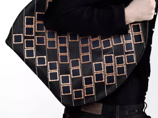 Diffus Solar Handbag-ը դիզայնի համար օգտագործում է արևային վահանակներ 908_1